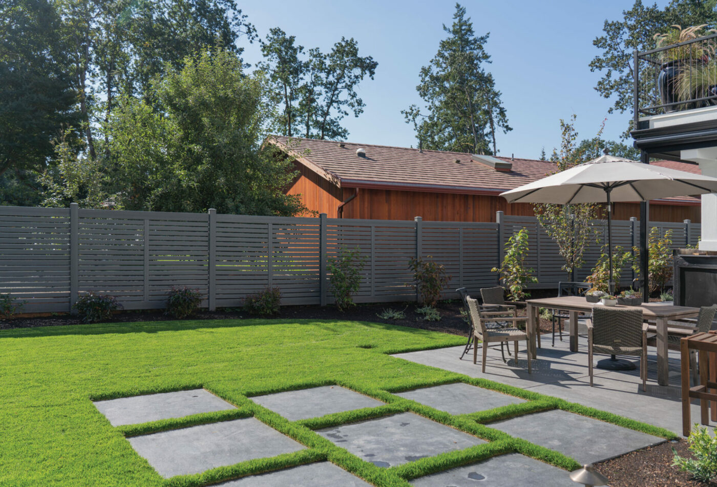 Vinyl Fence Styles - Integrous Fences and Decks