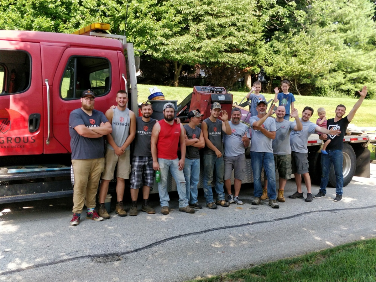 Careers - Integrous Fences and Decks