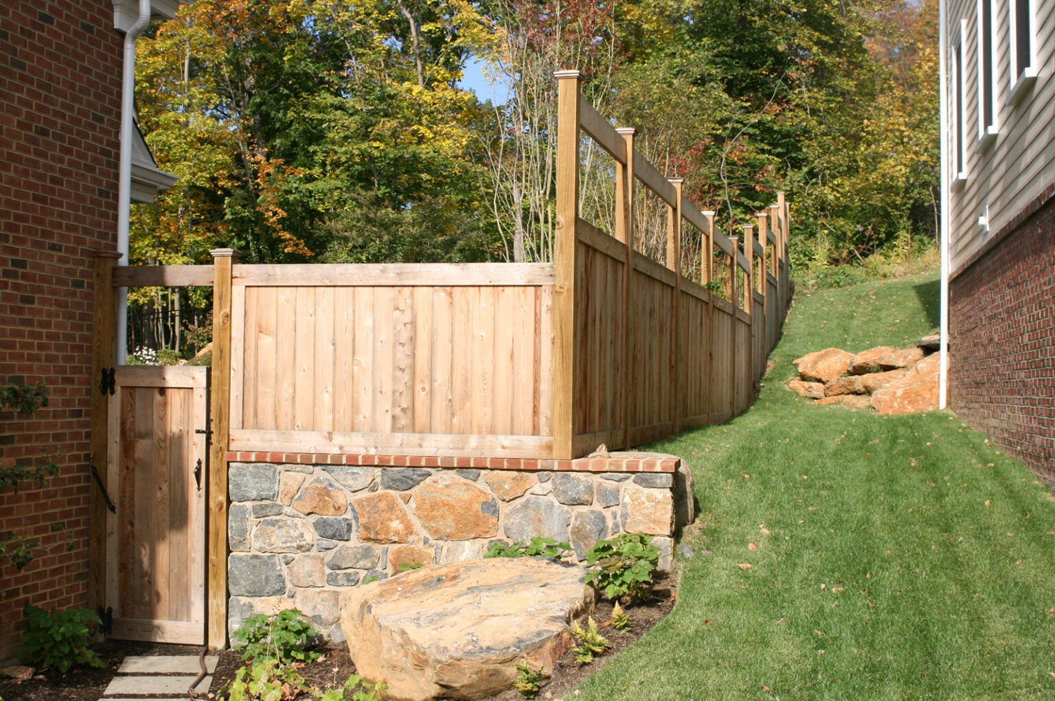 Wood Fences - Integrous Fences and Decks