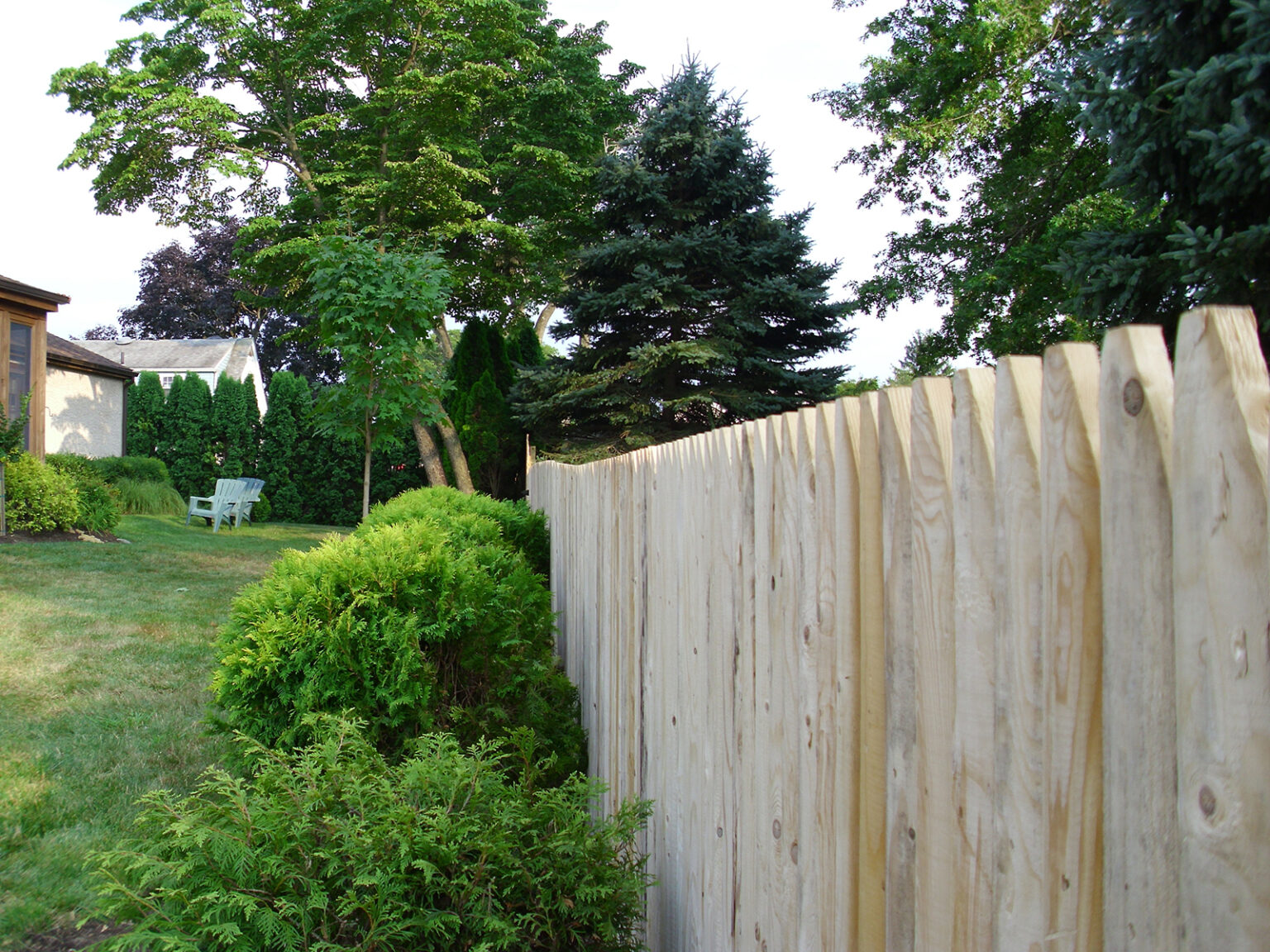 Wood Fences - Integrous Fences and Decks