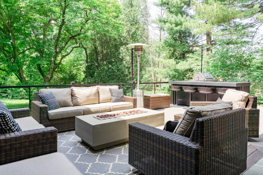 Curved Deck With Cable Railing - Gladwyne, PA - Integrous Fences and Decks